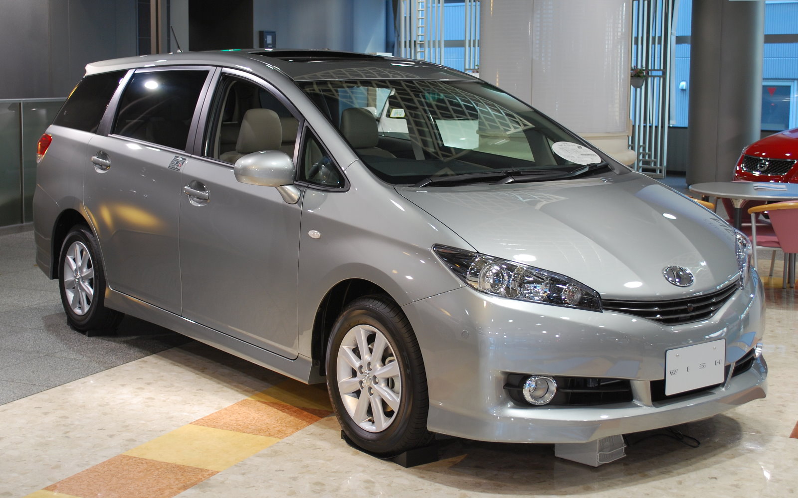 8 JENIS KERETA MPV MAHAL BOLEH ANDA NAIKI DI MALAYSIA