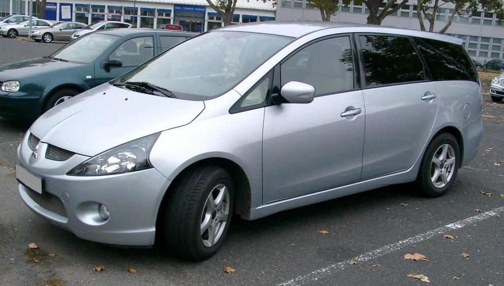 8 JENIS KERETA MPV MAHAL BOLEH ANDA NAIKI DI MALAYSIA